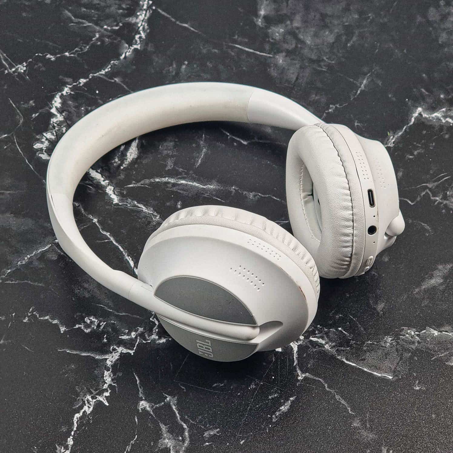 JBL Stereo 700BT Headphones - TechAccessTT